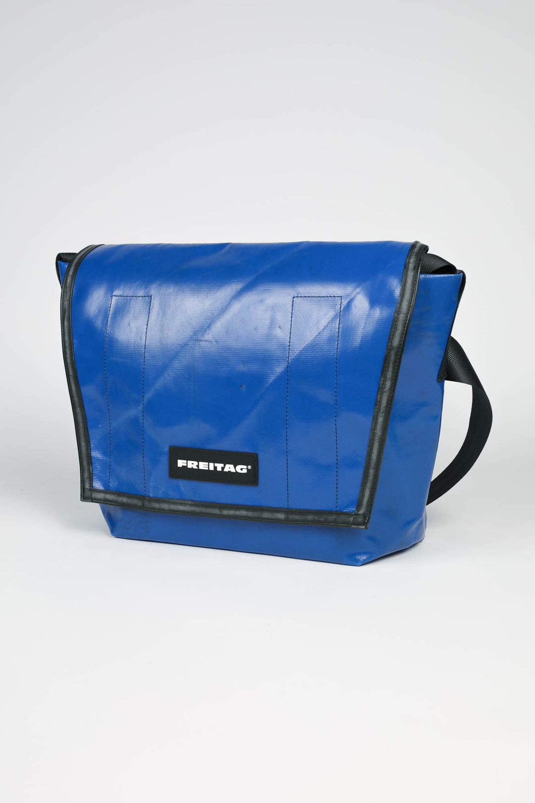 FREITAG - Unique bags and accessories sustainably made from recycled ...