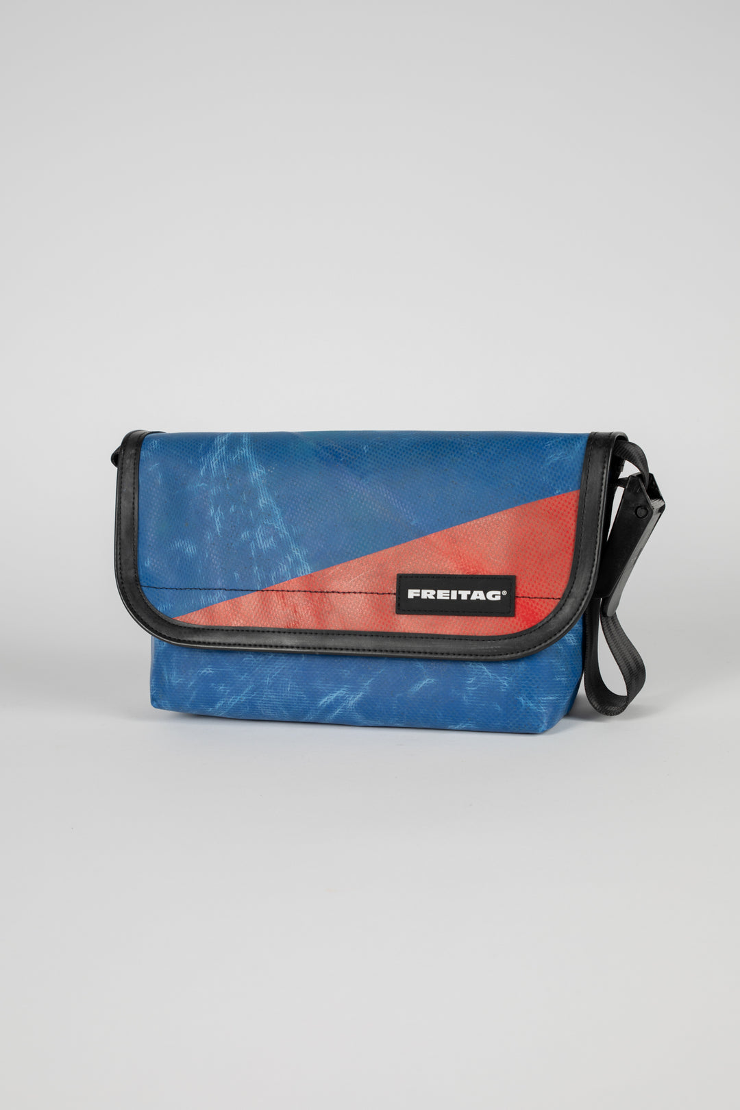Freitag F41 Hawaii-Five-0 - Small messenger bag made from recycled tarp ...